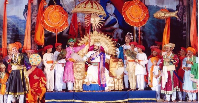 janta-raja-show-in-landon : Outlook Hindi